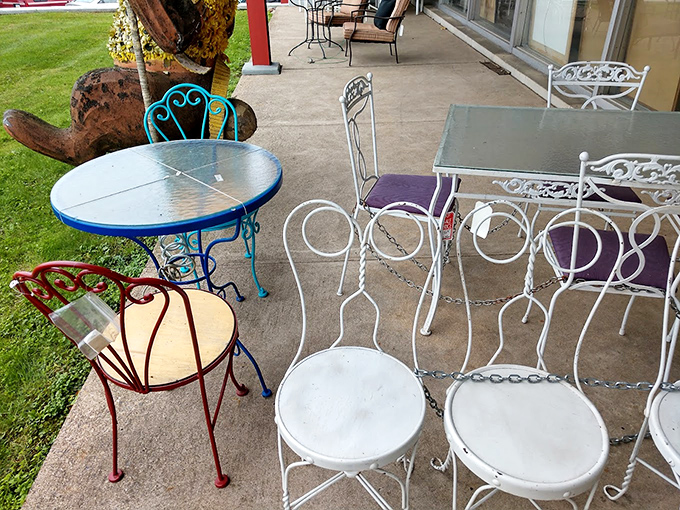 Garden furniture with personality galore&mdash;these vintage metal chairs have hosted countless summer conversations and are ready for yours.