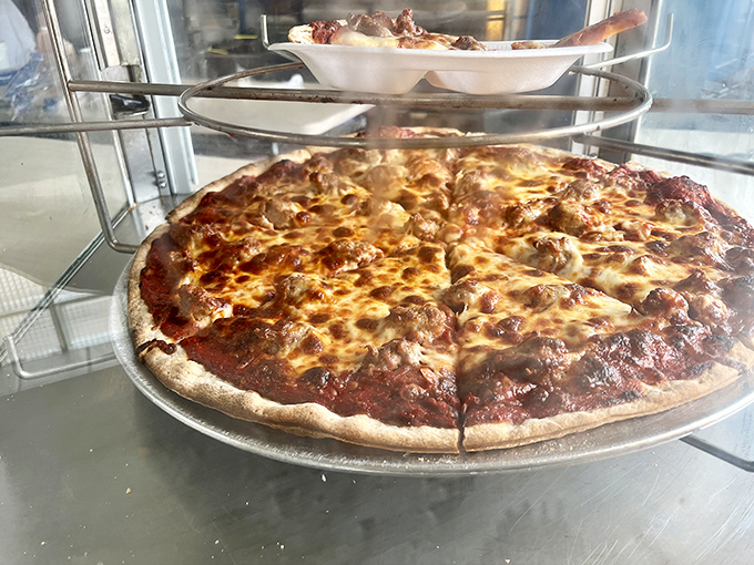 Plot twist! Hienie's pizza proves they're not just a one-trick pony. That cheese pull would make an Italian grandmother weep with joy.