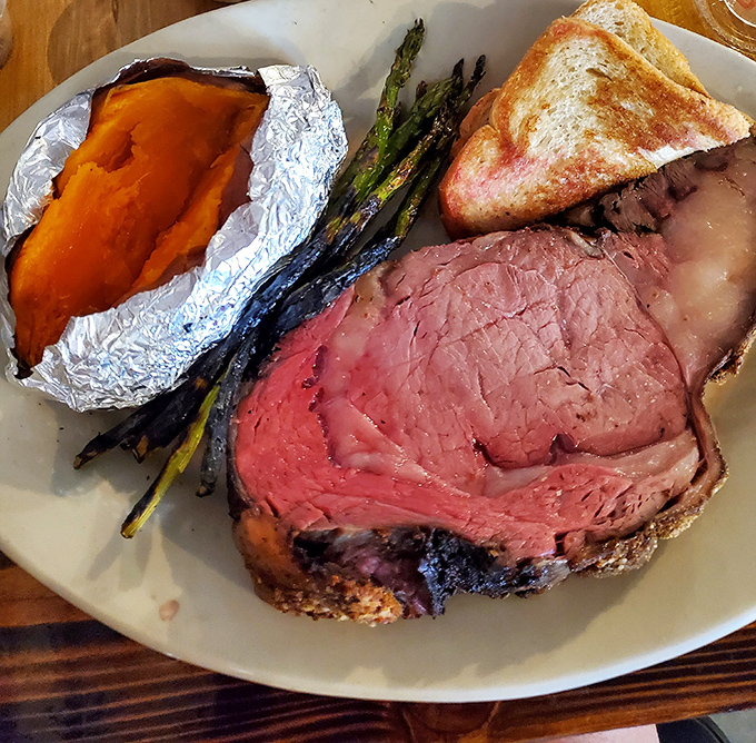 Weekend prime rib that makes you want to rearrange your entire social calendar around Friday and Saturday nights.