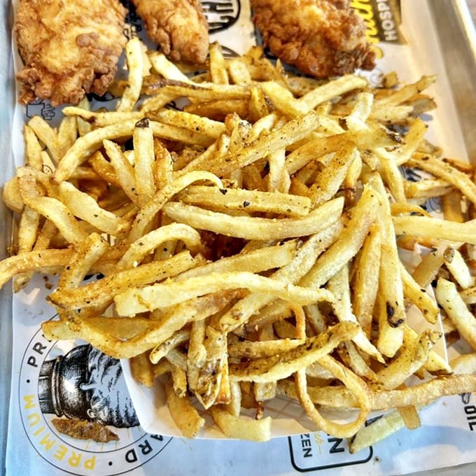 These aren't just fries&mdash;they're potato sculptures, hand-cut daily and seasoned with what I can only assume is some sort of happiness dust.