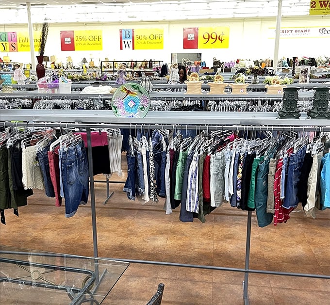 The color-coded tag system turns shopping into strategy. Yellow means 99&cent;, while other colors offer different discounts on different days.