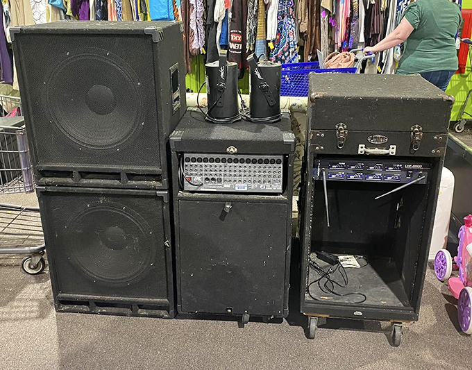 These speakers didn't quit their day job; they're just waiting for their next gig in someone's garage band or home theater.