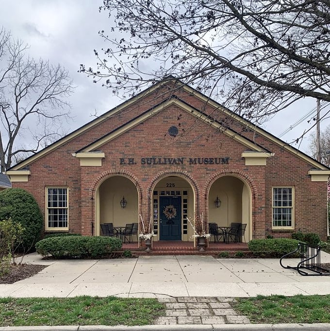 The SullivanMunce Cultural Center brings big-city culture to small-town Indiana with remarkable grace.