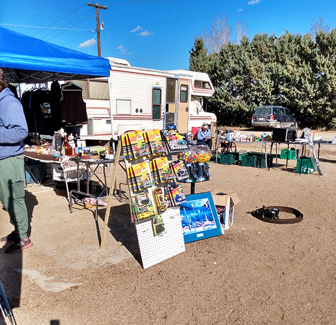 One vendor's camper becomes command central for nostalgia, where yesterday's toys and collectibles find tomorrow's appreciative owners.