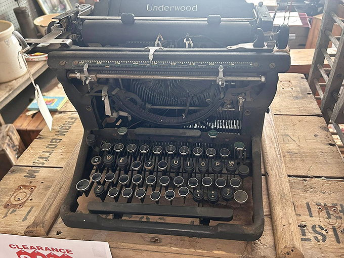 This Underwood typewriter has probably written more love letters and business proposals than all our smartphones combined.