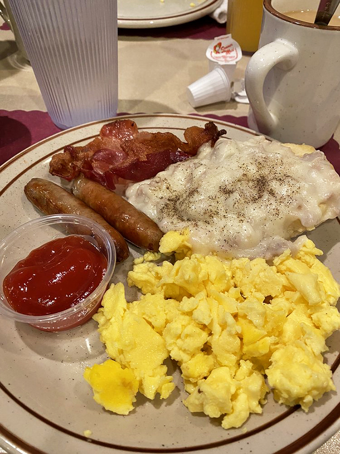 Breakfast of champions&mdash;or anyone who appreciates eggs that actually taste like eggs and bacon with that perfect crisp-to-chew ratio.