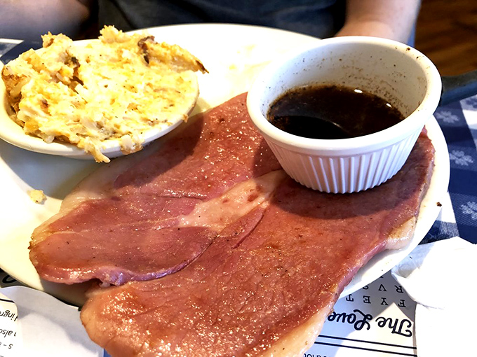 This country ham doesn't just talk the talk &ndash; it's been walking the walk since before Nashville became "Nash-Vegas."