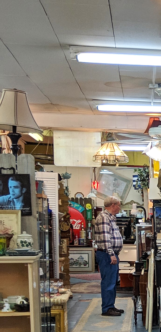 Between the vintage lamps and nostalgic Coca-Cola signs, shoppers become time travelers exploring decades past.