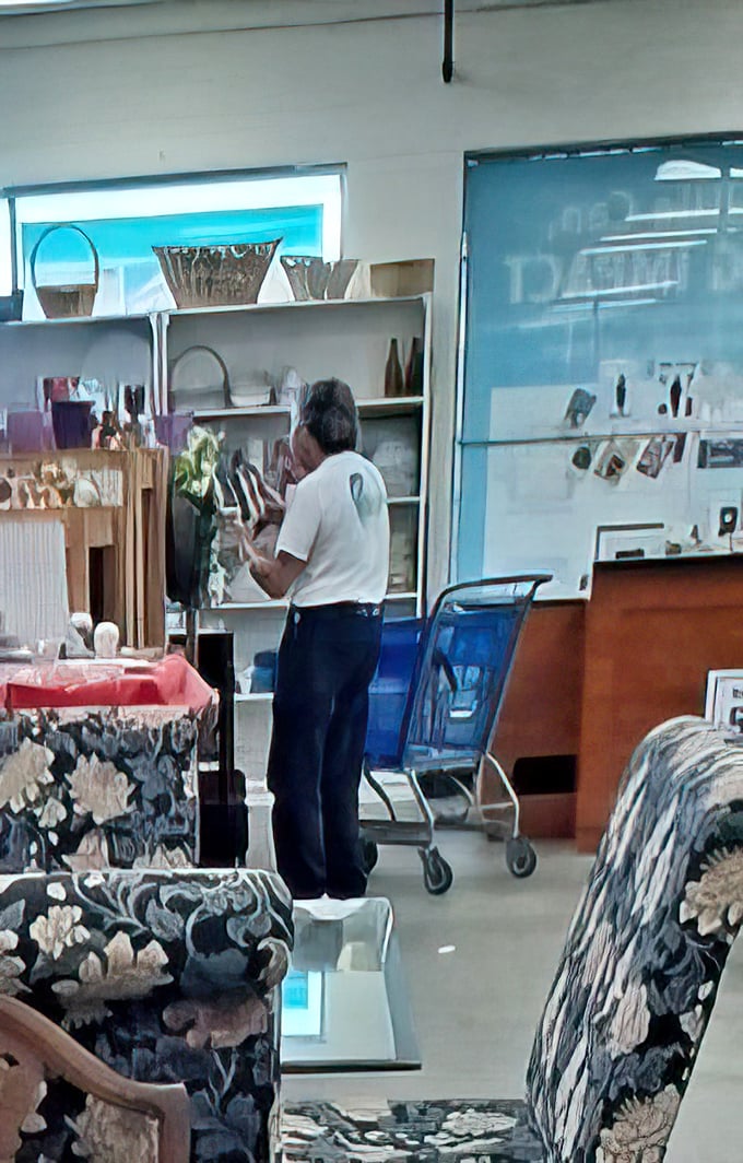 The home d&eacute;cor section&mdash;where one person's "no longer matches my living room" becomes another's "perfect accent piece" for pocket change.