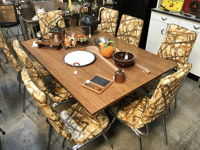 This mid-century dining set with its geometric upholstery looks ready for a 1970s dinner party&mdash;just add fondue and conversation!