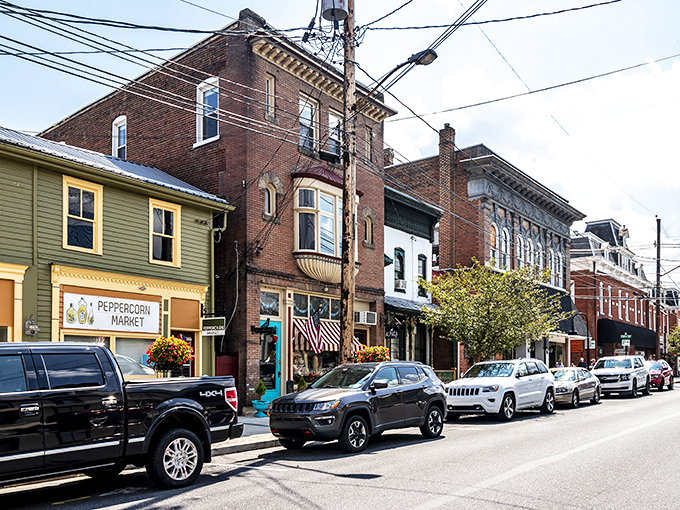 Downtown Bedford's colorful storefronts and historic buildings create the kind of Main Street that makes big-city dwellers question their life choices.