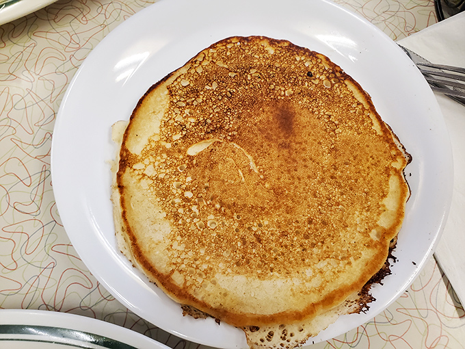 This pancake doesn't need fancy toppings or Instagram filters&mdash;just like Frank Sinatra, it does things its own way.