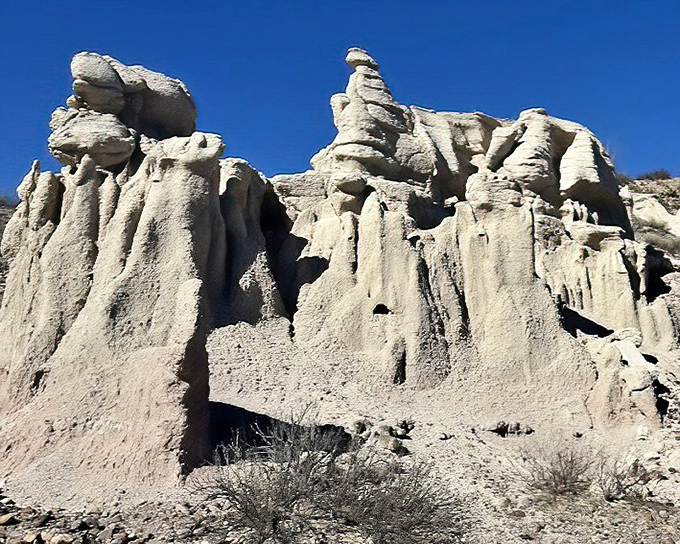 These hoodoos look like nature's attempt at modern sculpture&mdash;if Gaudi had worked with limestone and had a few million years to spare.