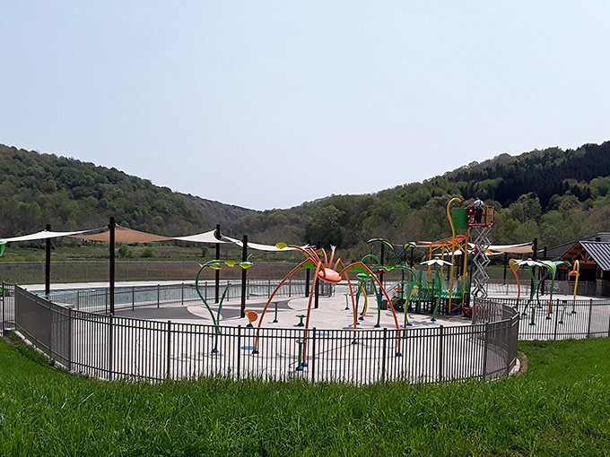 Modern splash pad and playground where kids can burn energy while parents enjoy the valley views. Childhood memories in the making, no screen time required.