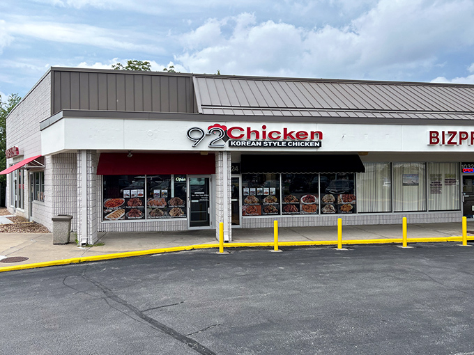 92 Chicken brings Korean double-fried magic to Kansas. Where crispy meets juicy in a cross-cultural flavor explosion.