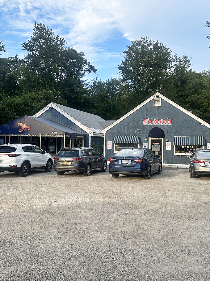 Al's weathered blue exterior stands like a sentinel of seafood, guarding recipes that have delighted generations of New Hampshirites.