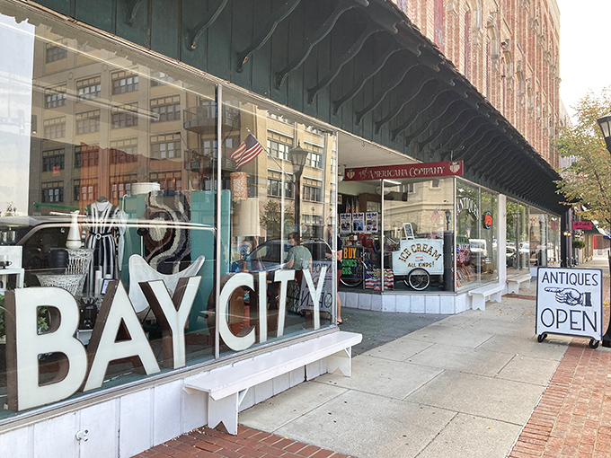 Bay Antique Center: "That teal facade isn't playing hard to get&mdash;it's practically winking at you to come inside and stay awhile."