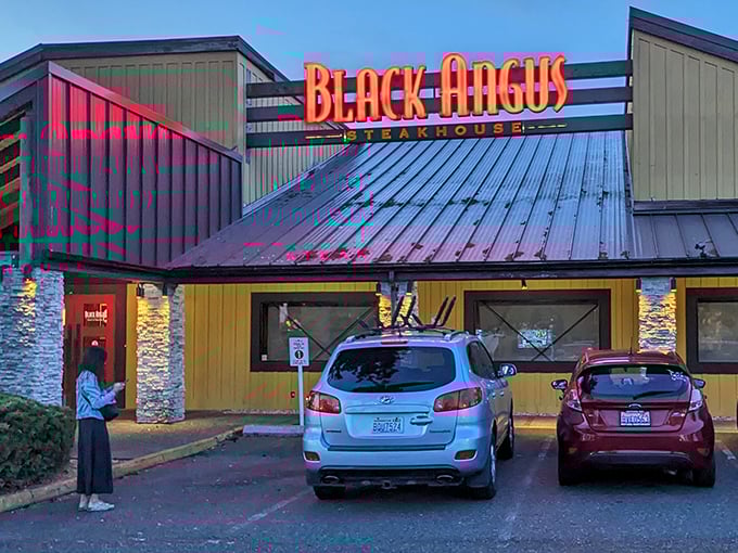 Don't let the chain stigma fool you - this Black Angus delivers serious steaks in surprisingly satisfying style.