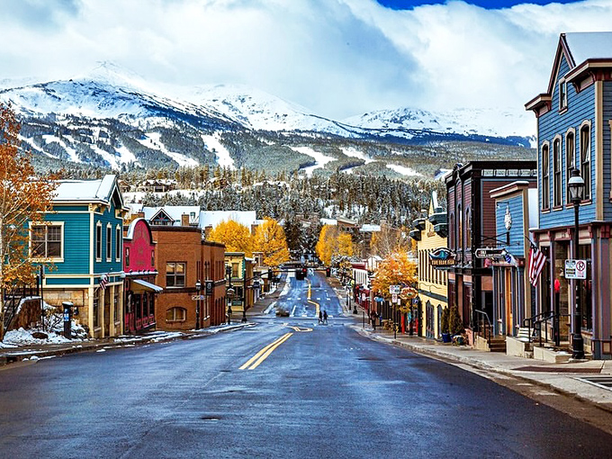 Breckenridge's Victorian buildings create a perfect snow globe scene that never gets old to admire.