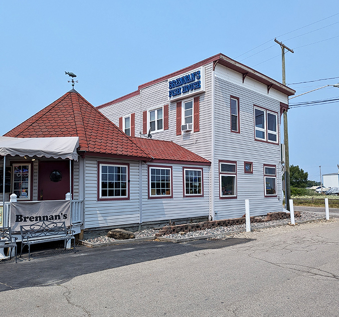 Brennan's white clapboard exterior hides seafood secrets locals have treasured for generations. Humble outside, heavenly inside!