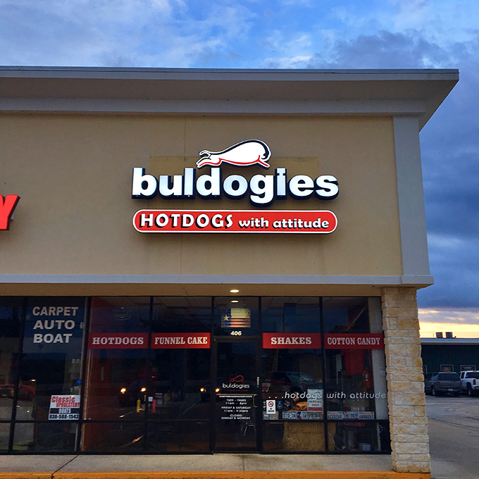 "HOTDOGS with attitude" says it all. Buldogies brings personality to the plate with every snappy, satisfying bite.