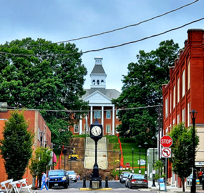 Cape Girardeau's courthouse square embodies that timeless American town center where community life truly thrives.