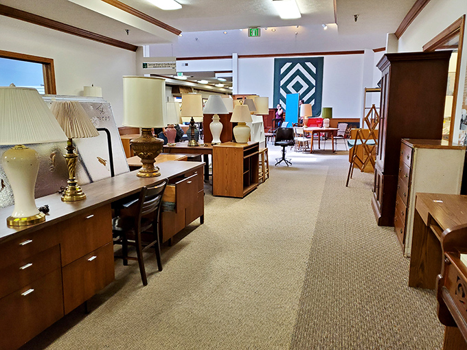 Mid-century furniture displays like this remind us that good design never really goes out of style. 