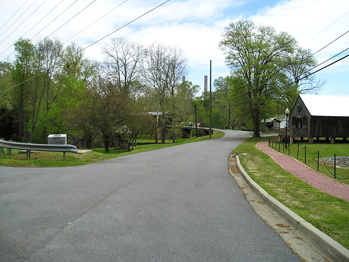 Euharlee's country roads wind through history, inviting you to slow down and breathe in that fresh Georgia air.