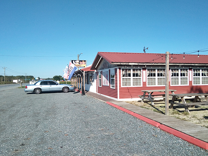 That red building is like a lighthouse for hungry travelers &ndash; guiding them to Georgetown's barbecue paradise! 