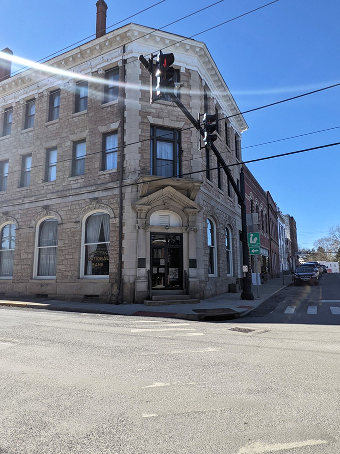 Fayetteville's downtown welcomes adventurers and dreamers alike with small-town charm that feels just right for everyone.