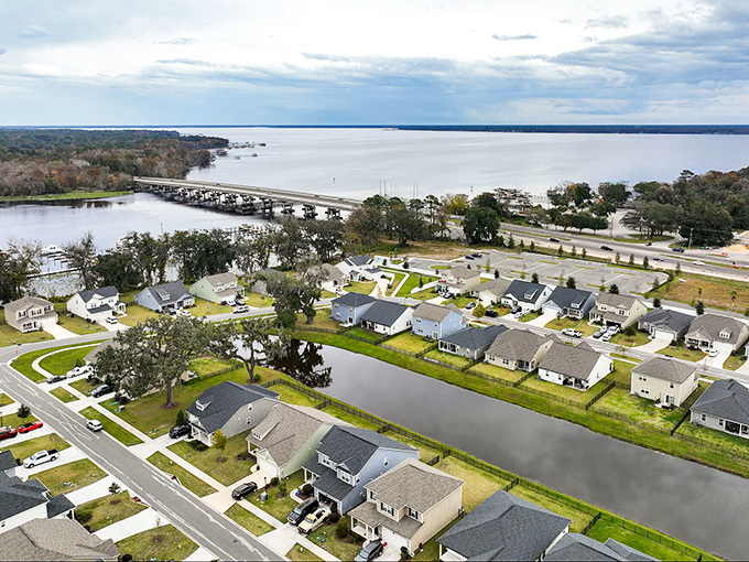 Green Cove Springs' community buildings stand ready to serve &ndash; no fancy frills, just honest small-town living that won't drain your savings.