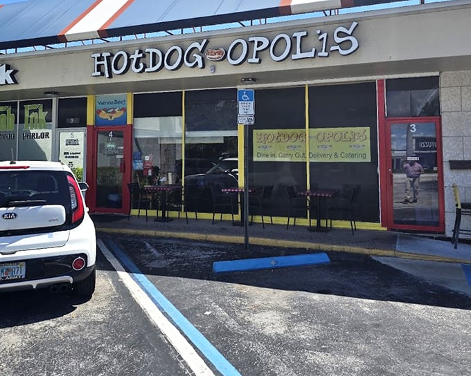 Hotdogopolis sounds like a city I'd happily become a permanent resident of &ndash; especially with that Vienna Beef flag flying!