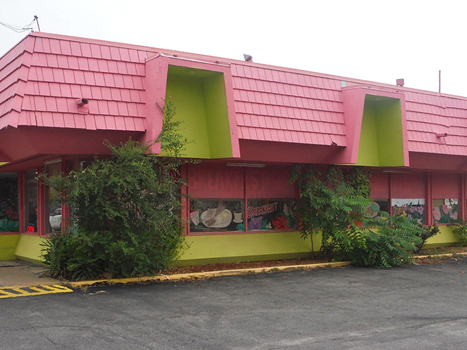 This unassuming exterior hides a treasure trove of homestyle cooking that locals have cherished for decades.