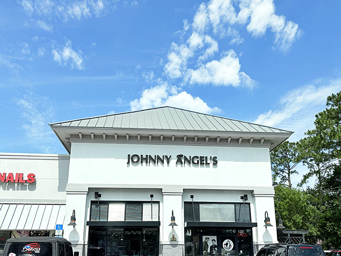 Clean lines and modern diner vibes&mdash;like your grandmother's favorite restaurant got a tasteful makeover.