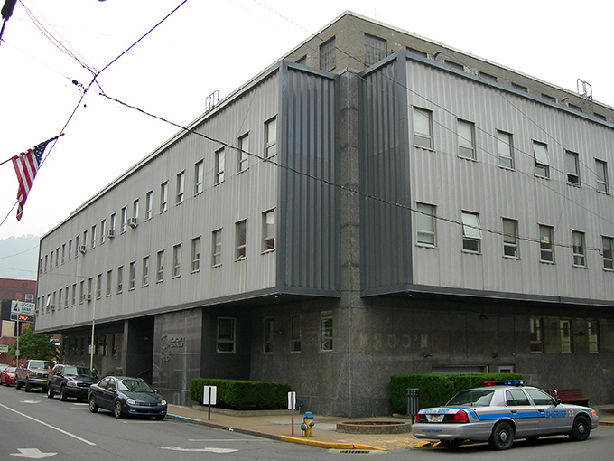 The industrial charm of Logan's downtown buildings houses eateries where portions are big and prices are small.