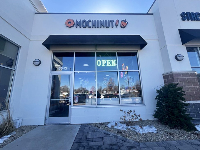 Mochinut brings the chewy-meets-fluffy revolution to Minnesota. These aren't your grandpa's donuts&mdash;unless your grandpa was secretly a Japanese culinary genius!