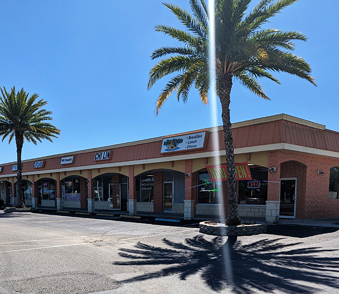 Rich Island's tropical-colored strip mall home might not scream "gourmet," but your taste buds will disagree. Palm trees and patties&mdash;Florida perfection!