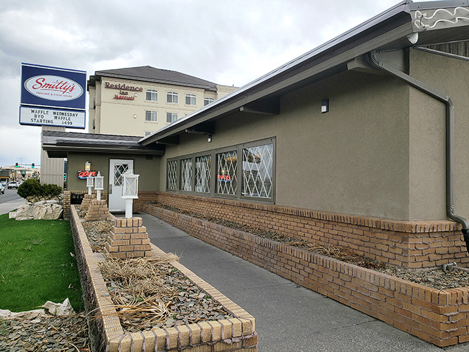 That classic diner architecture says "we've been perfecting pancakes since your parents were dating" - and they have.