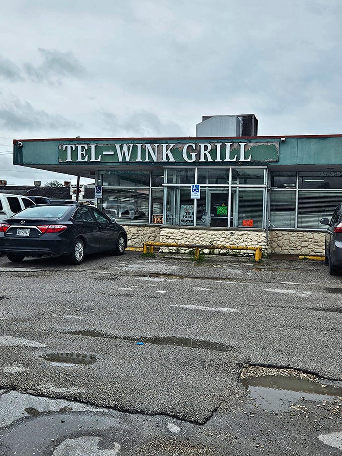 Tel-Wink Grill may look weathered, but inside beats the heart of Houston's diner scene.