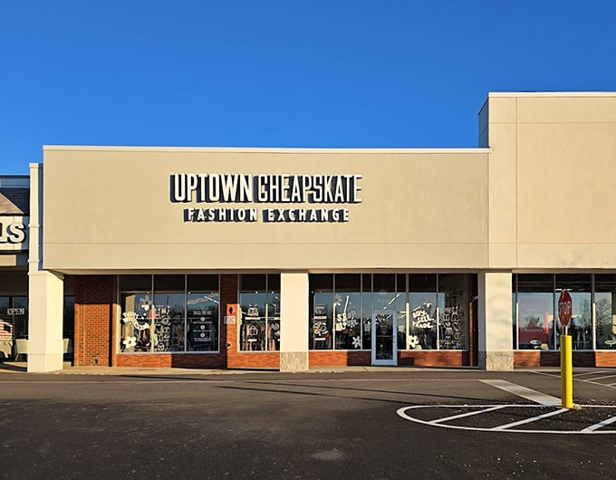 Clean lines and modern design - this could be any upscale boutique in town. 