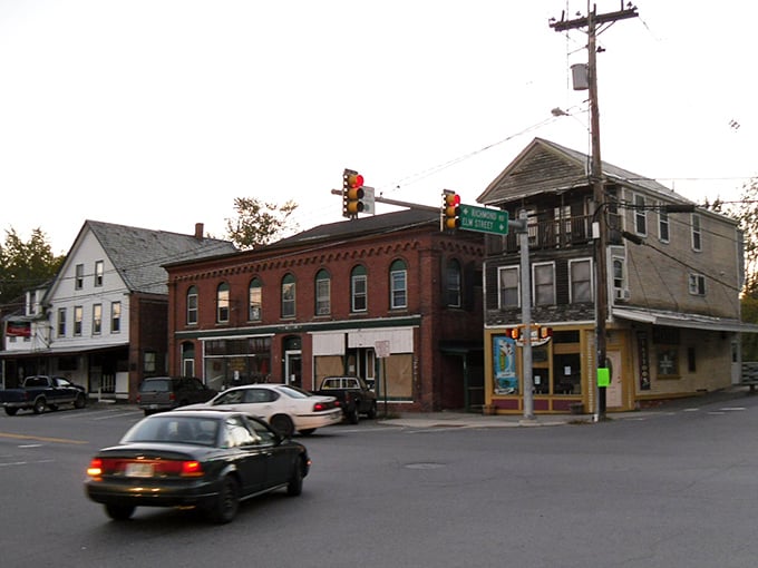 Winchester's town center boasts that unmistakable New England charm, with a sign that proudly announces its 1753 founding.
