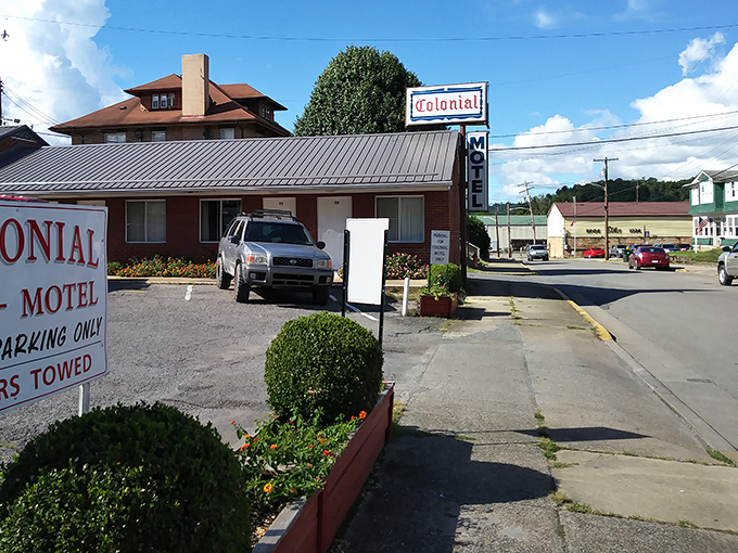 Here's proof that charming small-town life can coexist beautifully with Social Security budgets.