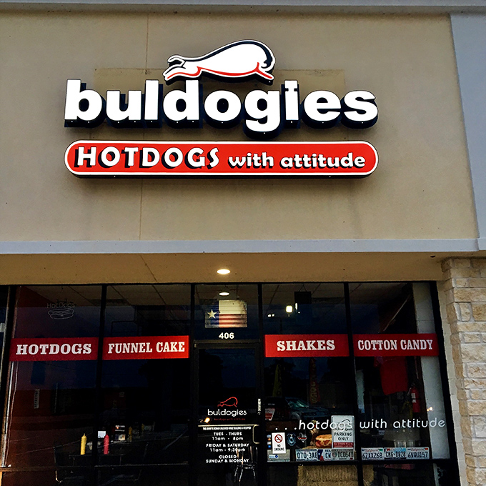 Funnel cakes, shakes, and dogs with attitude &ndash; Buldogies isn't just a meal, it's a full-blown treat experience!