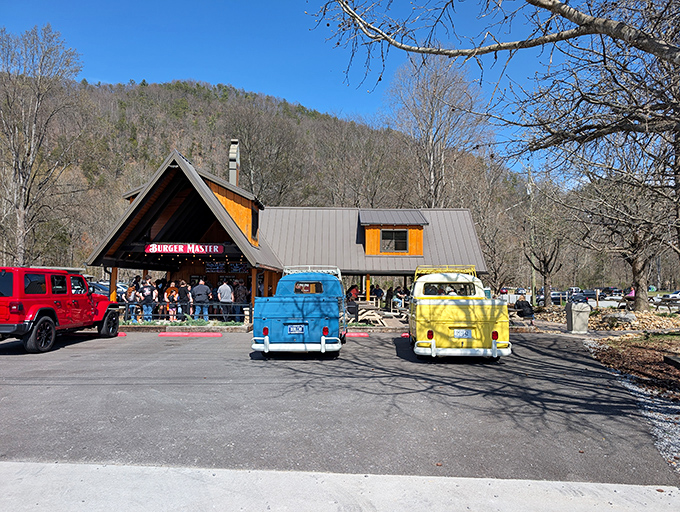 Where vintage VW buses meet modern burger cravings in a slice of Townsend paradise.