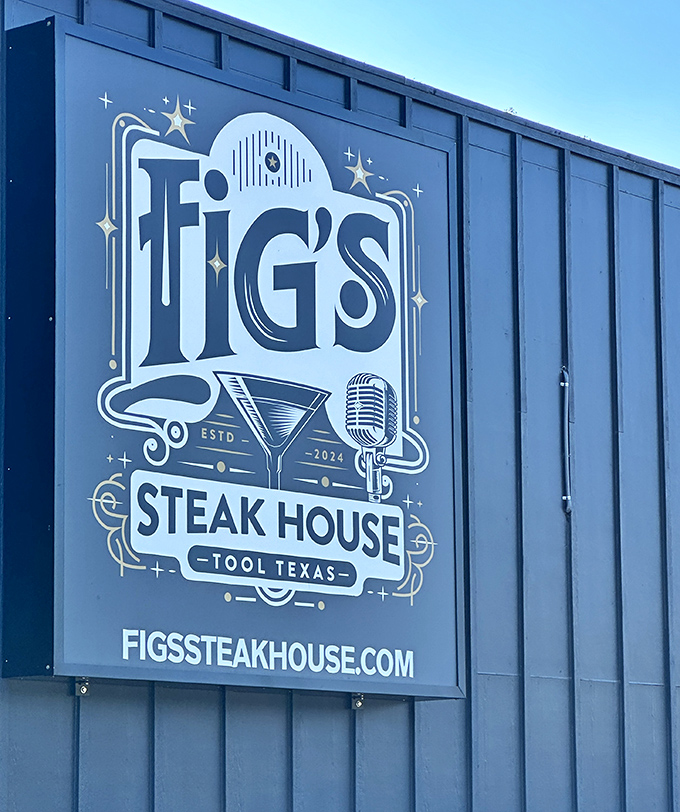 When your logo looks this polished and professional, you're clearly not messing around with mediocre steaks inside.