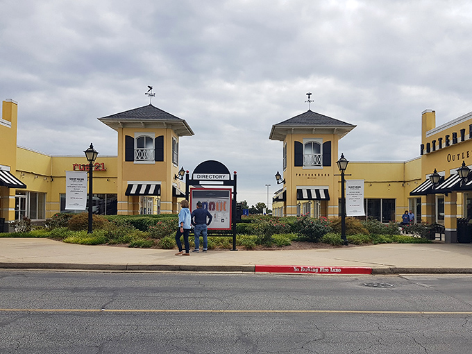 Yellow buildings and clear signage make navigation easy when you're on a serious bargain hunting mission.