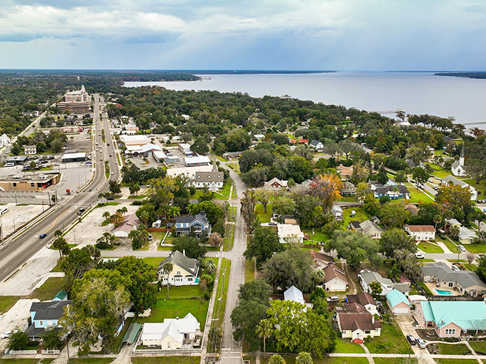 Waterfront homes in Green Cove Springs offer river views at prices that won't make your retirement account weep.