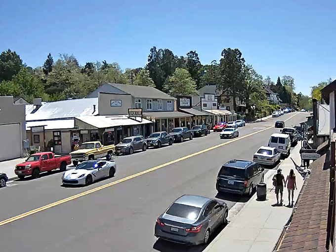 That classic car seems right at home on Julian's historic street—both vintage treasures in California's apple country.