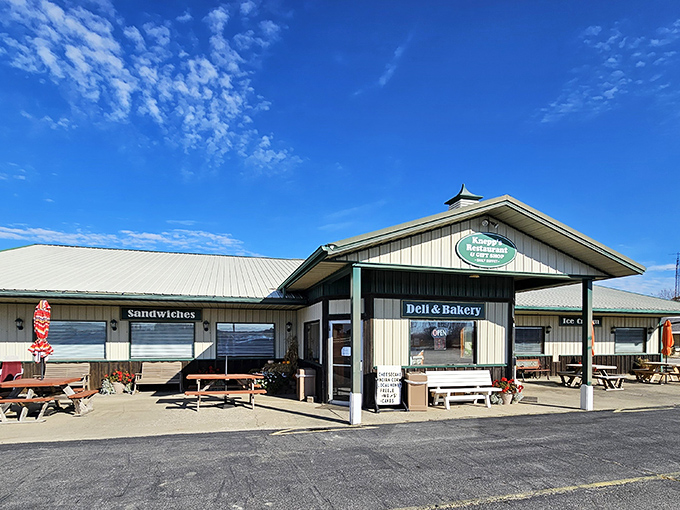 Blue skies and homemade pies&mdash;Knepp's Amish Kountry Korner delivers simple pleasures that somehow taste better in Indiana.