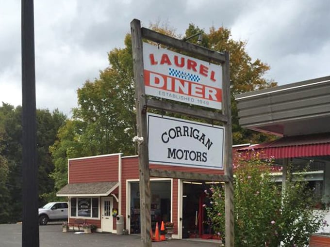 Red and white stripes never go out of style, especially when breakfast this good waits inside.